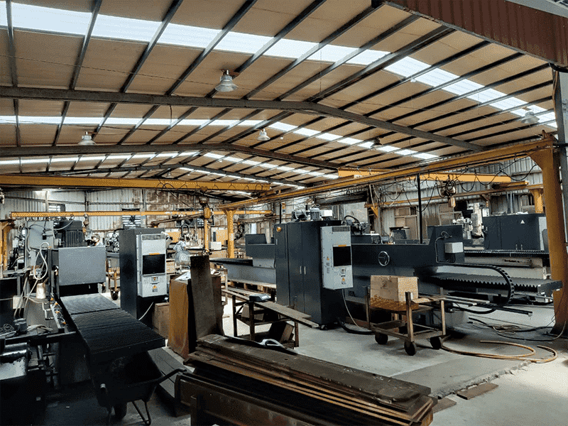 Industrial blade & knives manufacturer - Metal Industrial, Industrial ...